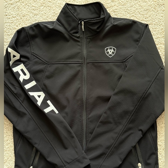 Ariat | Jackets & Coats | Black Ariat Softshell Jacket Excellent ...